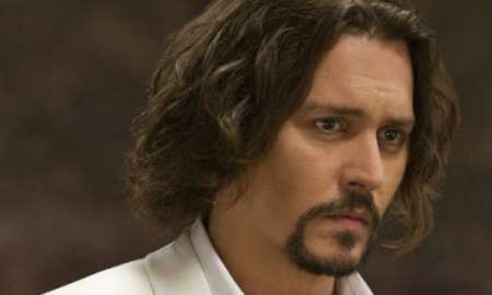 Johnny Depp é adotado por índios Comanche - Estrelando