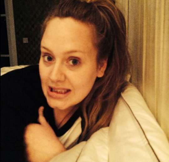 Adele posa sem maquiagem no dia de seu aniversário, veja! - Estrelando