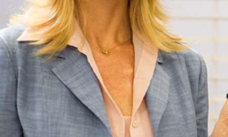 Colbie Caillat canta Smelly Cat de Friends - Estrelando