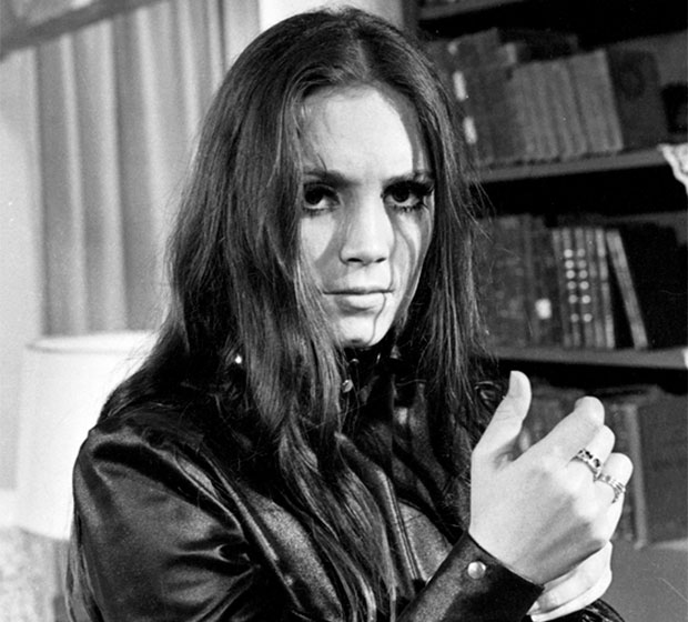 Regina Duarte completa 50 anos de carreira. Confira um ano a ano dela ...