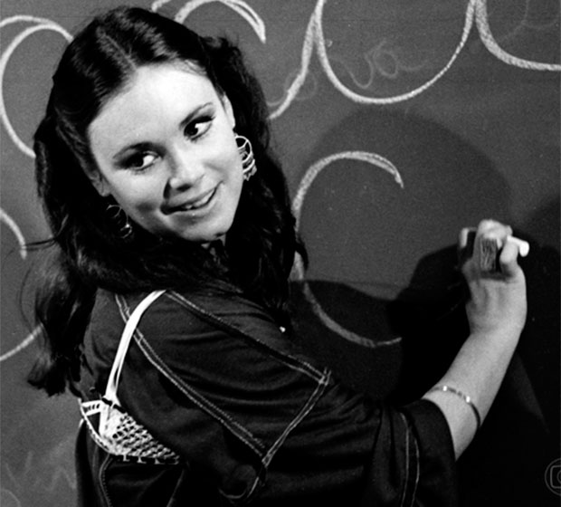 Regina Duarte completa 50 anos de carreira. Confira um ano a ano dela ...