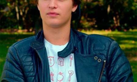 Mãe de Ansel Elgort não conhece Bruce Willis - Estrelando