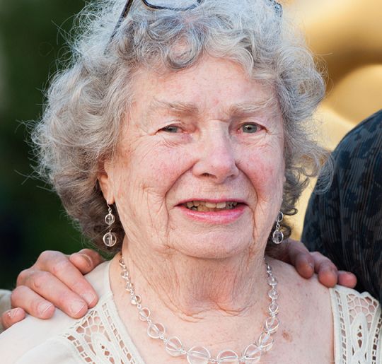 Angela Paton, atriz de Feitiço do Tempo, morre aos 86 anos de idade ...