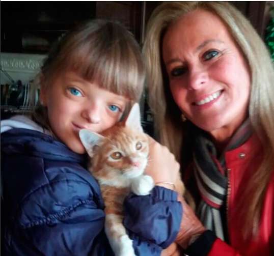 Helô Pinheiro e filhas usam looks iguais para celebrar aniversário do ...