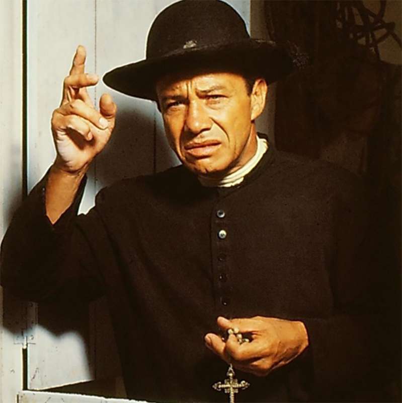 Relembre 14 atores que interpretaram padres na teledramaturgia ...