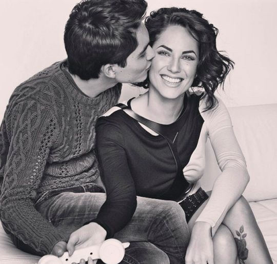 Atriz da novela mexicana Rubi é avó aos 38 anos de idade! - Estrelando