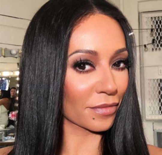 Mel B anuncia morte do pai após batalha de cinco anos contra o câncer ...