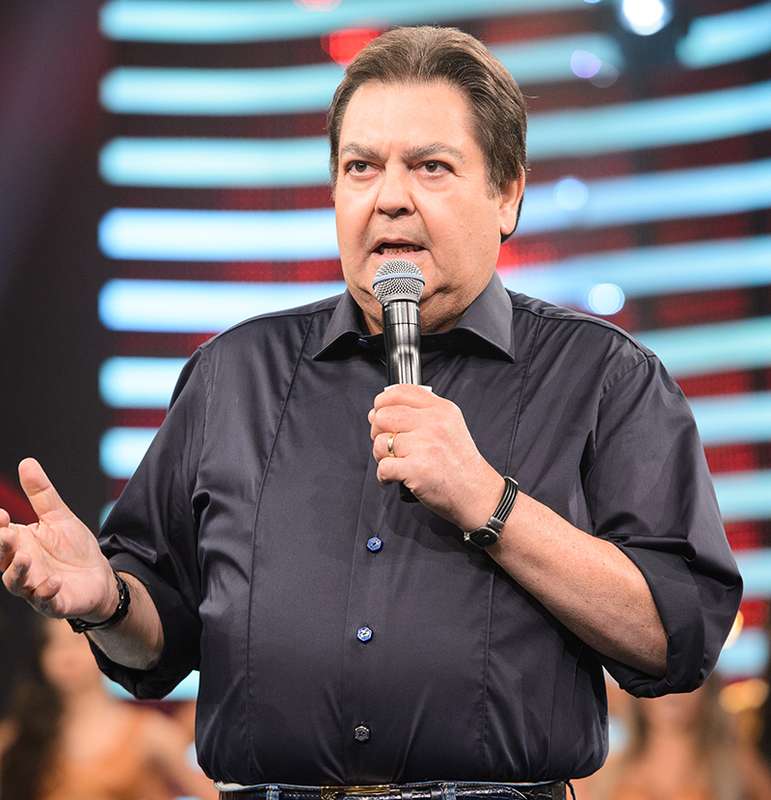 Conheça os famosos que são generosos com seus funcionários - Estrelando