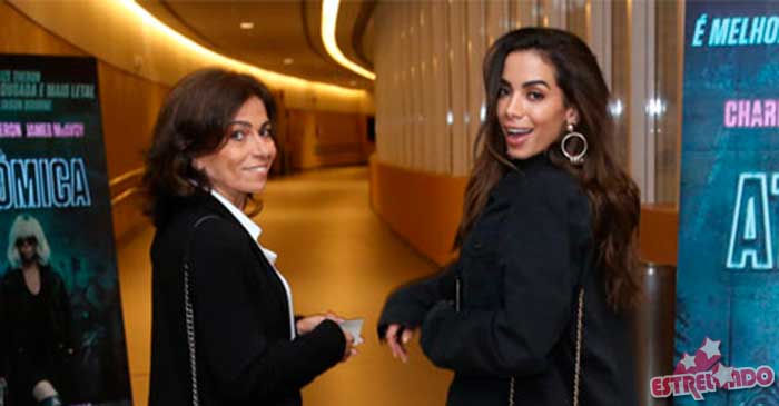 Mãe de Anitta grava música em estúdio com a cantora, veja! - Estrelando