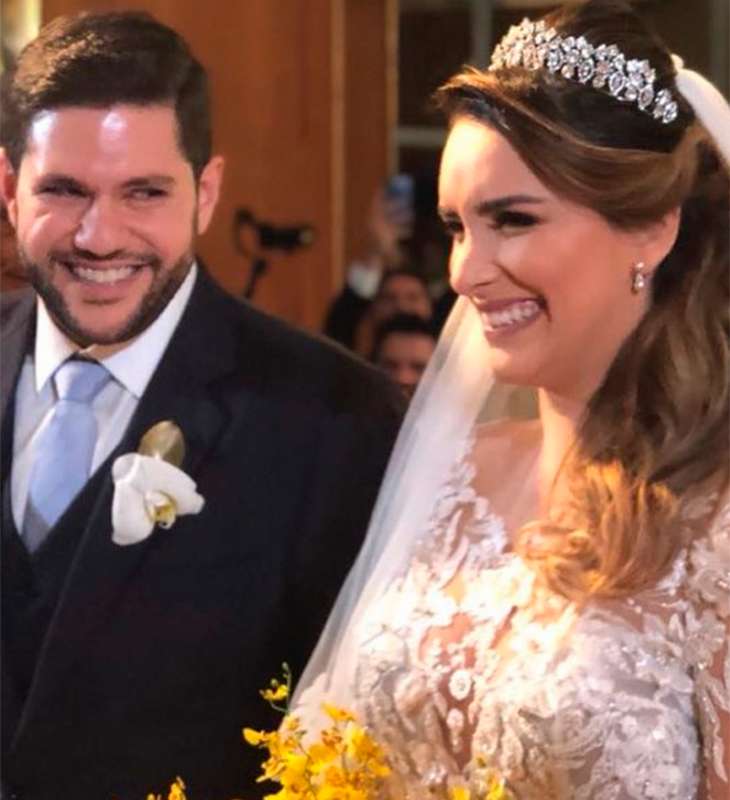 Cantora do The Voice Brasil se casa com filho de Milton Neves, veja as ...