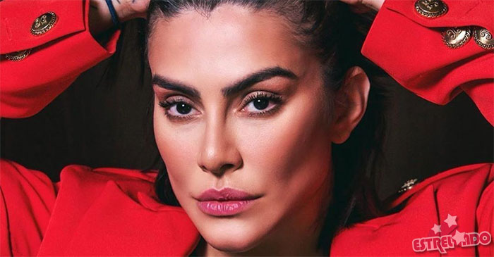 Cleo tem o Instagram hackeado e faz apelo para os fãs: Não cliquem em ...