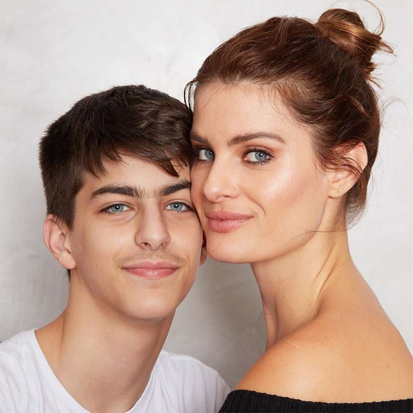 Filho de Henri Castelli e Isabeli Fontana comemora aniversário com ...