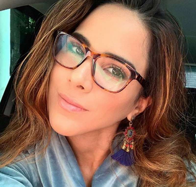 Angélica aparece irreconhecível em episódio de Simples Assim e fala ...