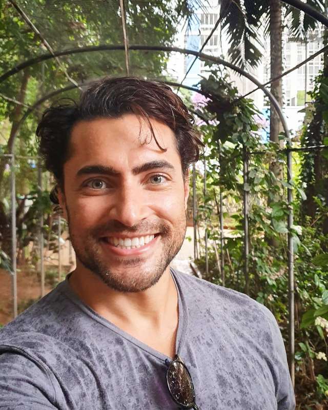 Curiosidades e fotos de tirar o fôlego do ator Carlo Porto, o Adão de ...