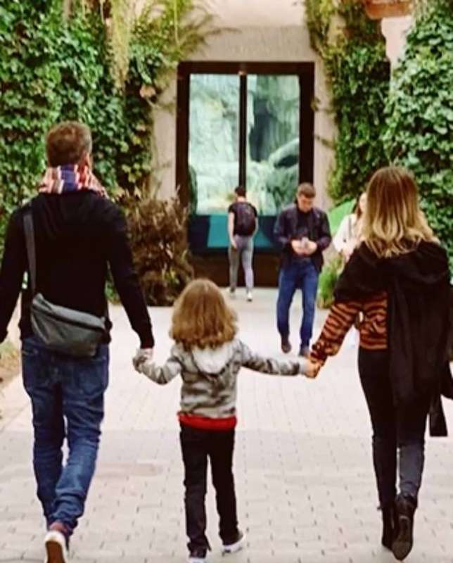 Veja tudo o que sabemos sobre Theo, filho de Sandy e Lucas Lima ...