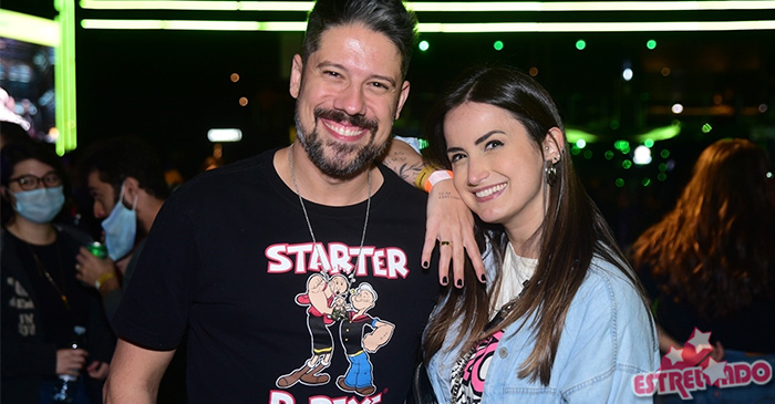 Mari Palma e Phelipe Siani se casam ao pôr do sol e o jornalista se ...