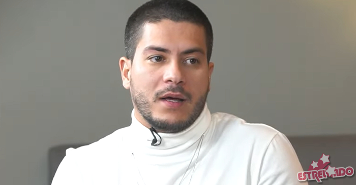 Arthur Aguiar mostra que ganhou um novo prêmio, saiba mais! - Estrelando