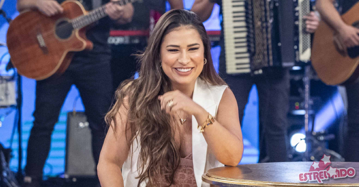 Simone Mendes erra na escolha de look e passa por saia justa na festa ...