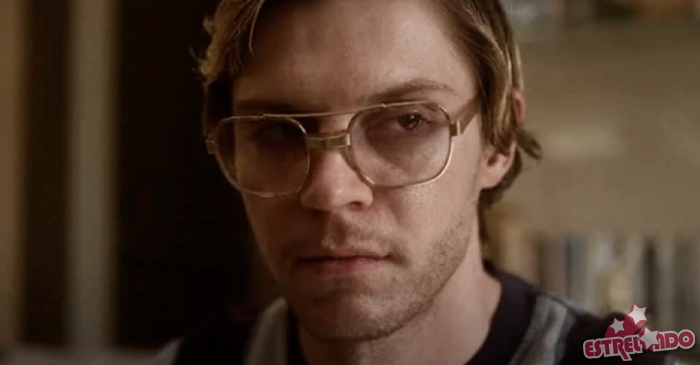 Óculos de Jeffrey Dahmer, serial killer que teve a história contada ...