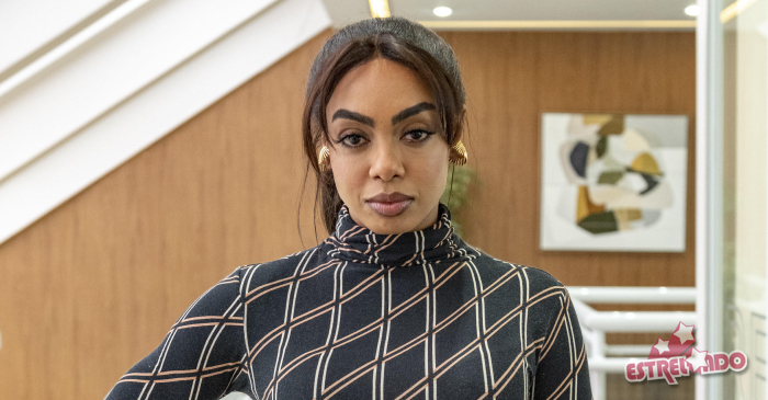 Saiba mais de Talita, personagem de Dandara Mariana em Travessia - Estrelando