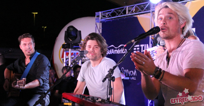 Os irmãos Hanson marcam presença em evento no Rio de Janeiro - Estrelando