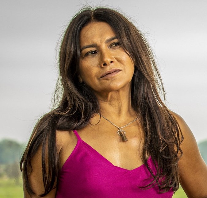 Dira Paes lamenta morte da mãe: Partiu segurando a minha mão - Estrelando