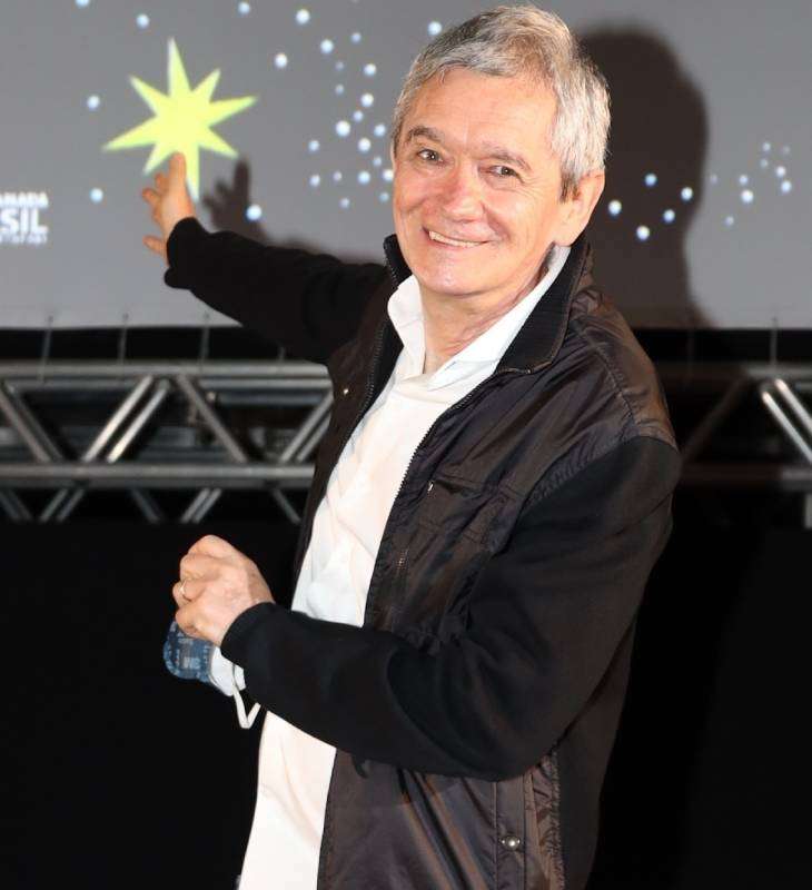 Pai aos 64 anos de idade, autor e roteirista... Confira algumas ...