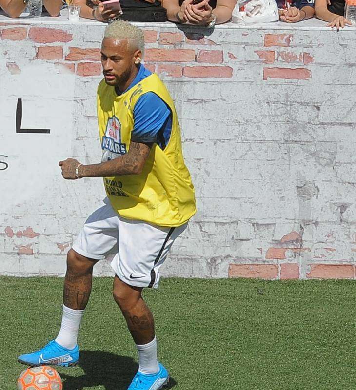 Neymar Jr. aparece careca e brinca nas redes sociais: Domingou ...