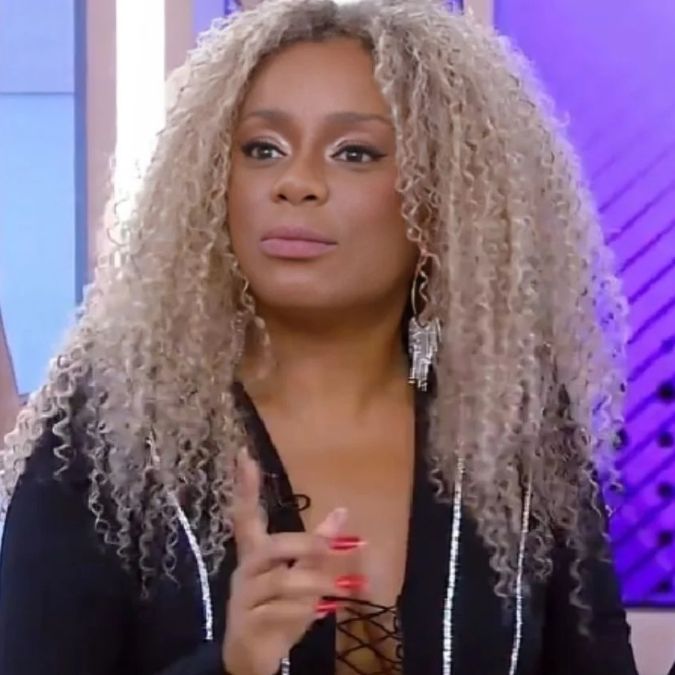 Cariúcha é liberada da UTI após cirurgia de emergência e recebe data de ...