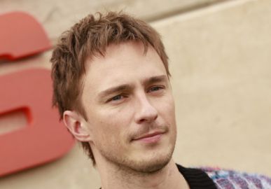 Ele arranca suspiros! Veja as melhores fotos de Drew Starkey - Estrelando