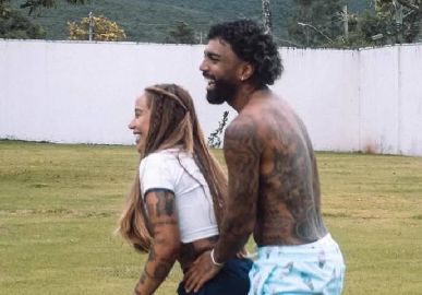Gabigol abre álbum de fotos e publica cliques românticos ao lado de Rafaella, irmã de Neymar Jr ...